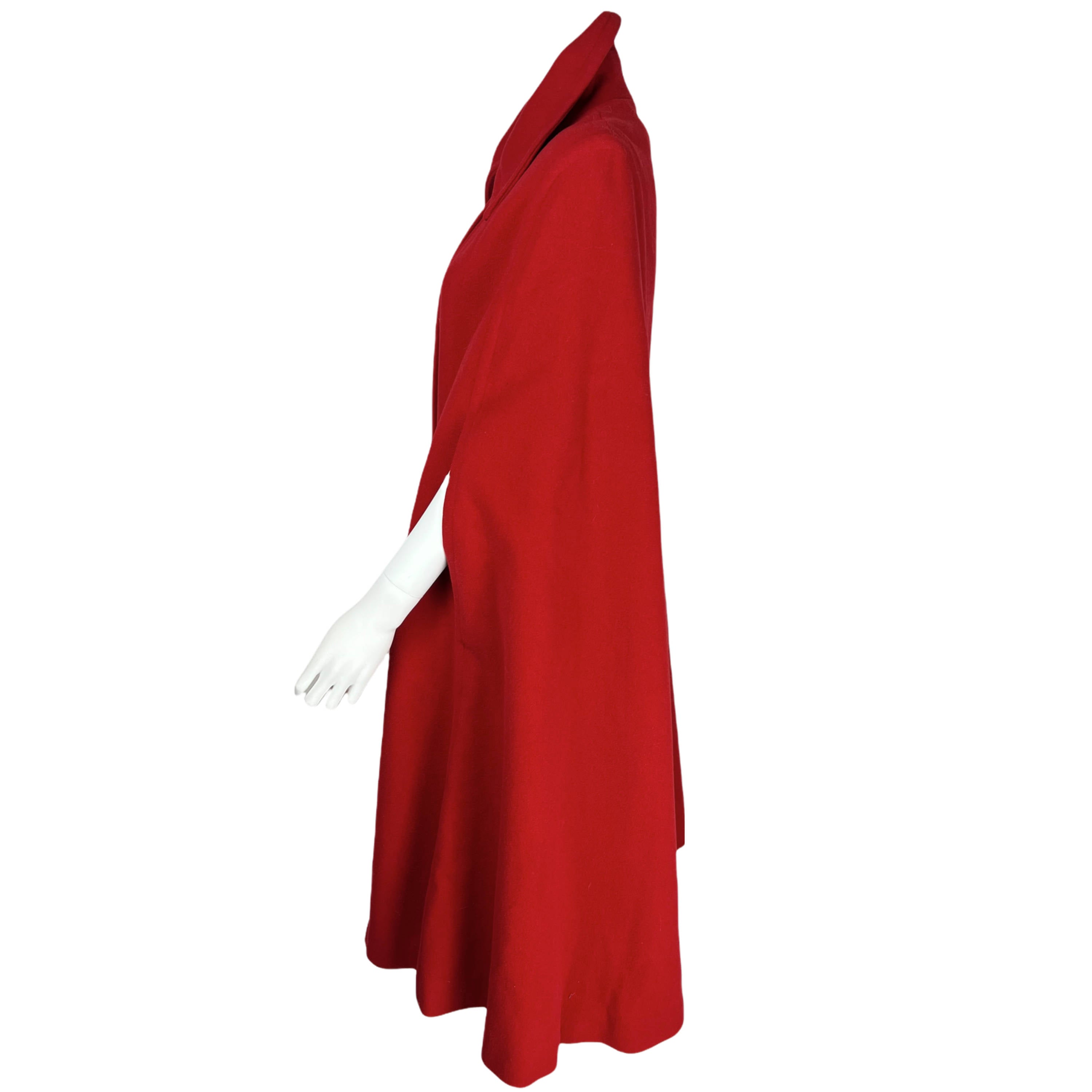 Vintage 1960s Red Wool Cape by Raymond of London Sz S M